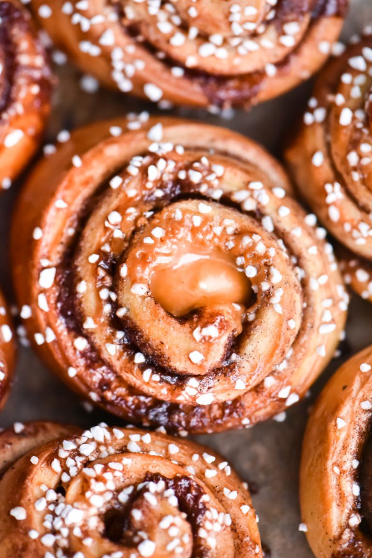 Snurrade kanelbullar med mandelmassa - Salt som Socker