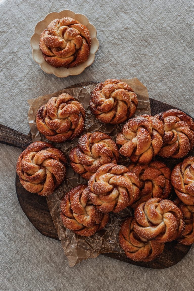 Vaniljbullar med vaniljkräm - Salt som Socker