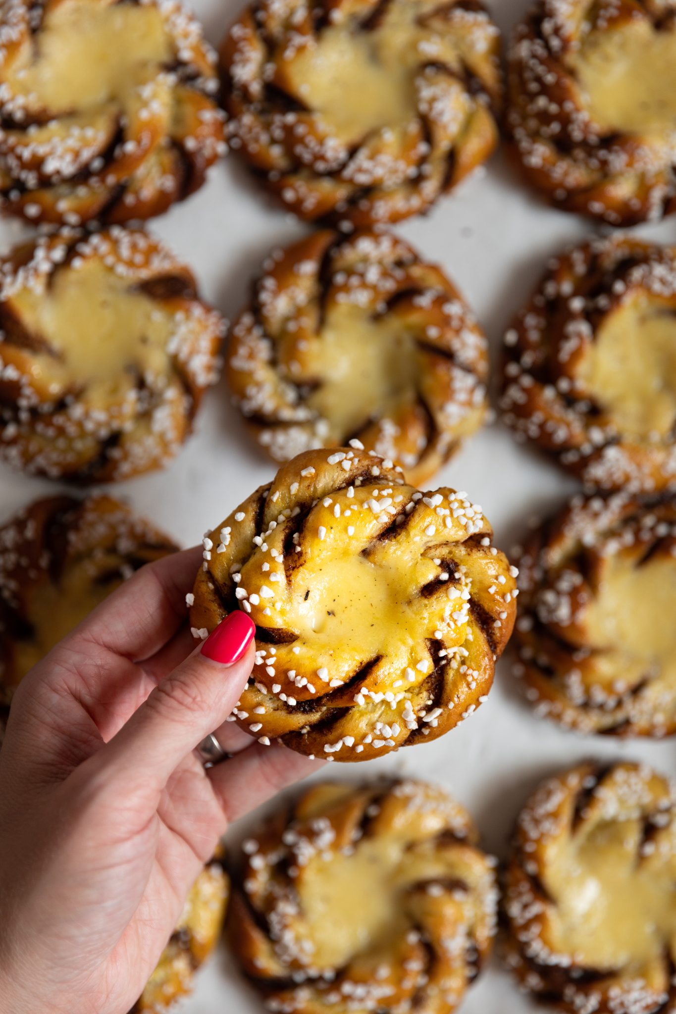 Snurrade kanelbullar med mandelmassa - Salt som Socker